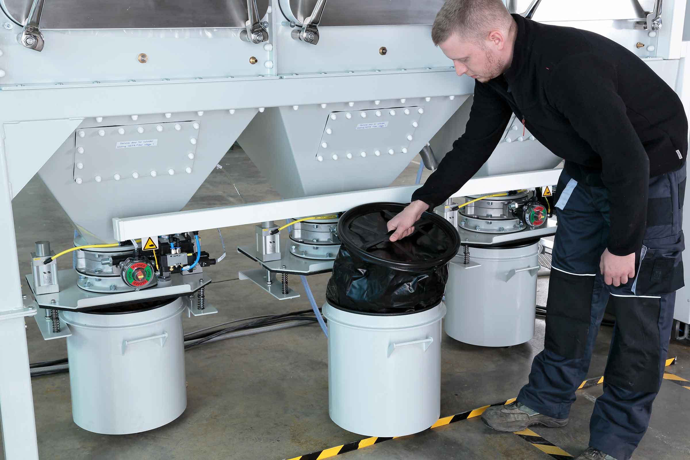 Grading of standardized self-cleaning HEPA filter units – Containment Technology